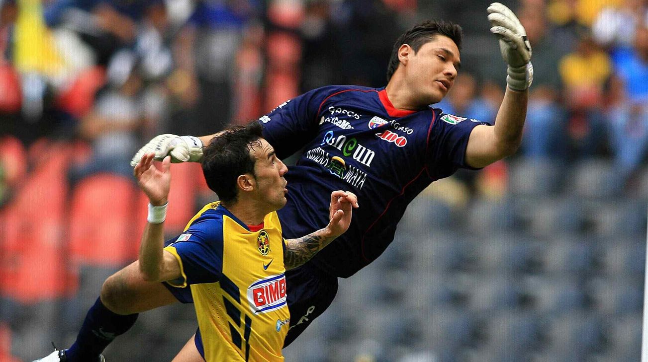 Moisés le tiene tomada la medida al América - ESPN