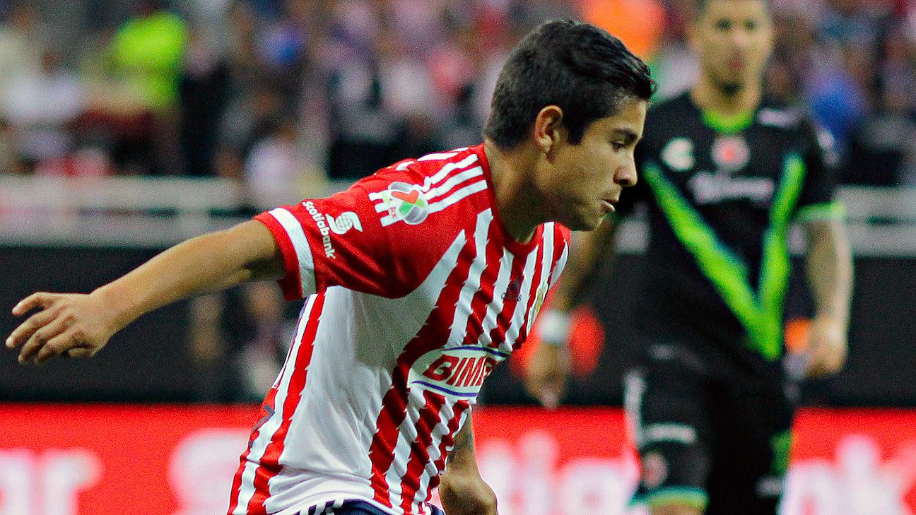 Tras convertirse en el héroe de Chivas, ¿quién es "La Chofis" López?