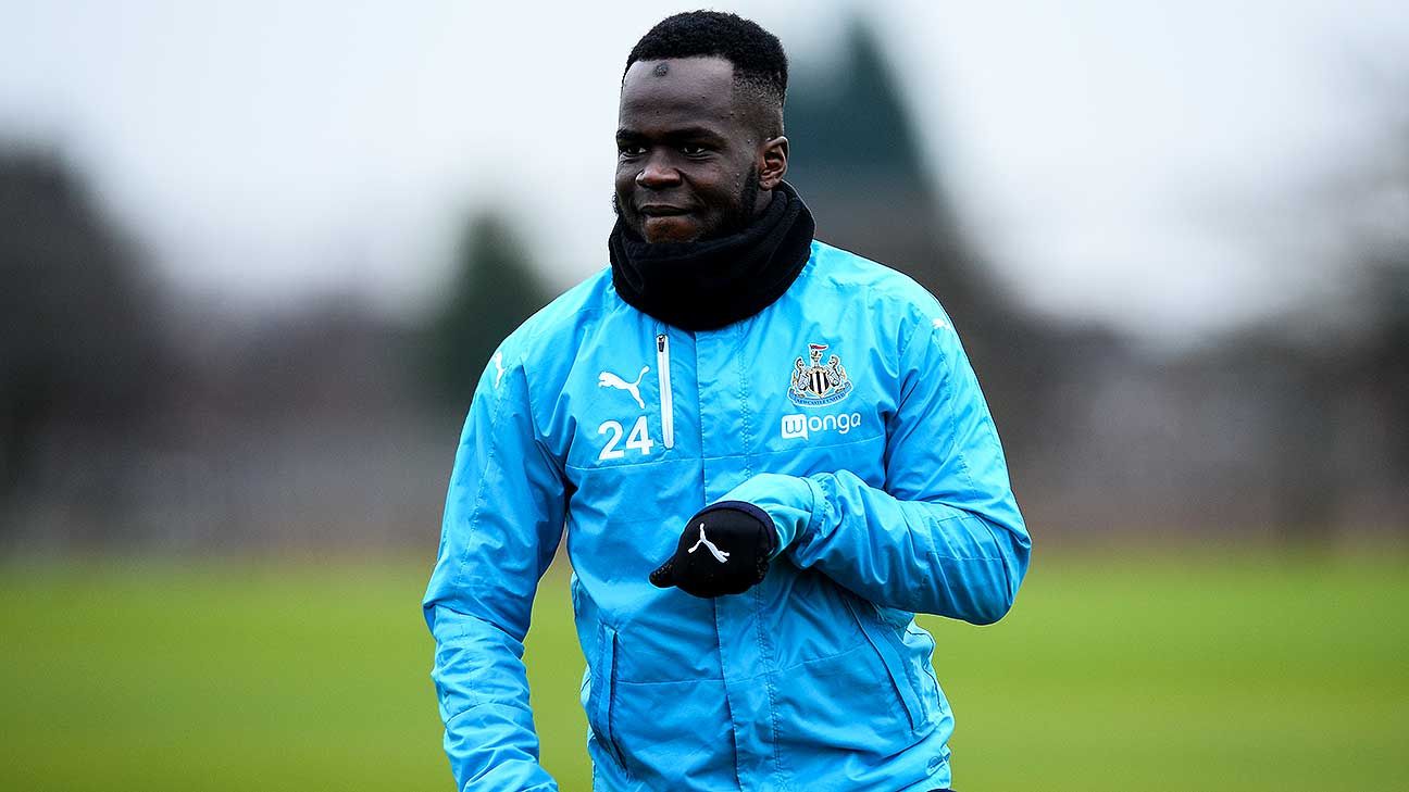 El futbolista marfileño Cheik Tioté fallece tras desvanecerse en un ...