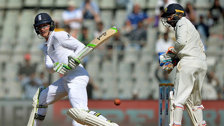 Ray Jennings in dark for Keaton's debut ton - ESPN