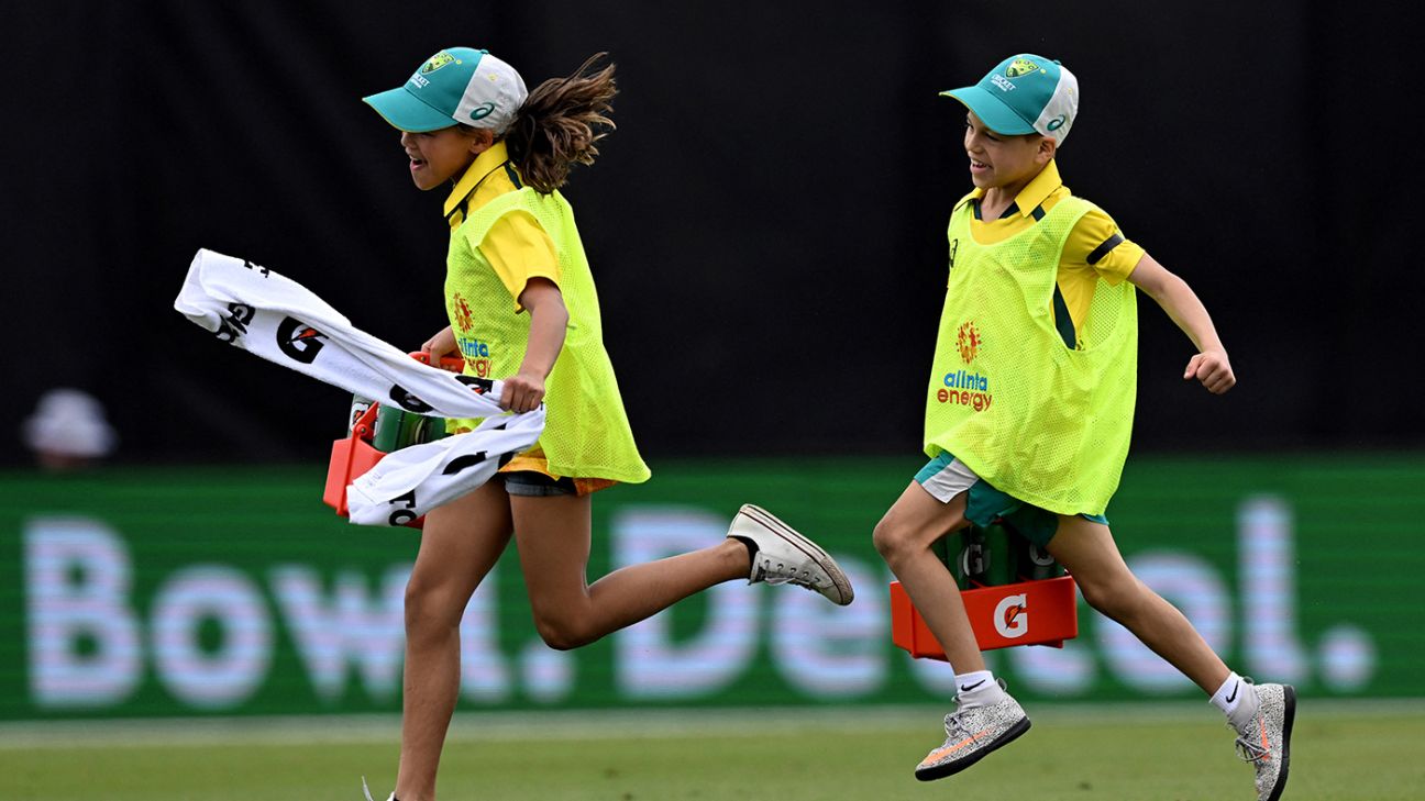 Andrew Symonds' kids join the SCG commentary box - ESPN