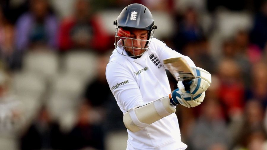 Dressing as Stuart Broad for Halloween - ESPN