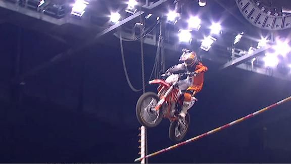 Top X Moment: Moto X Step Up record set - ESPN Video