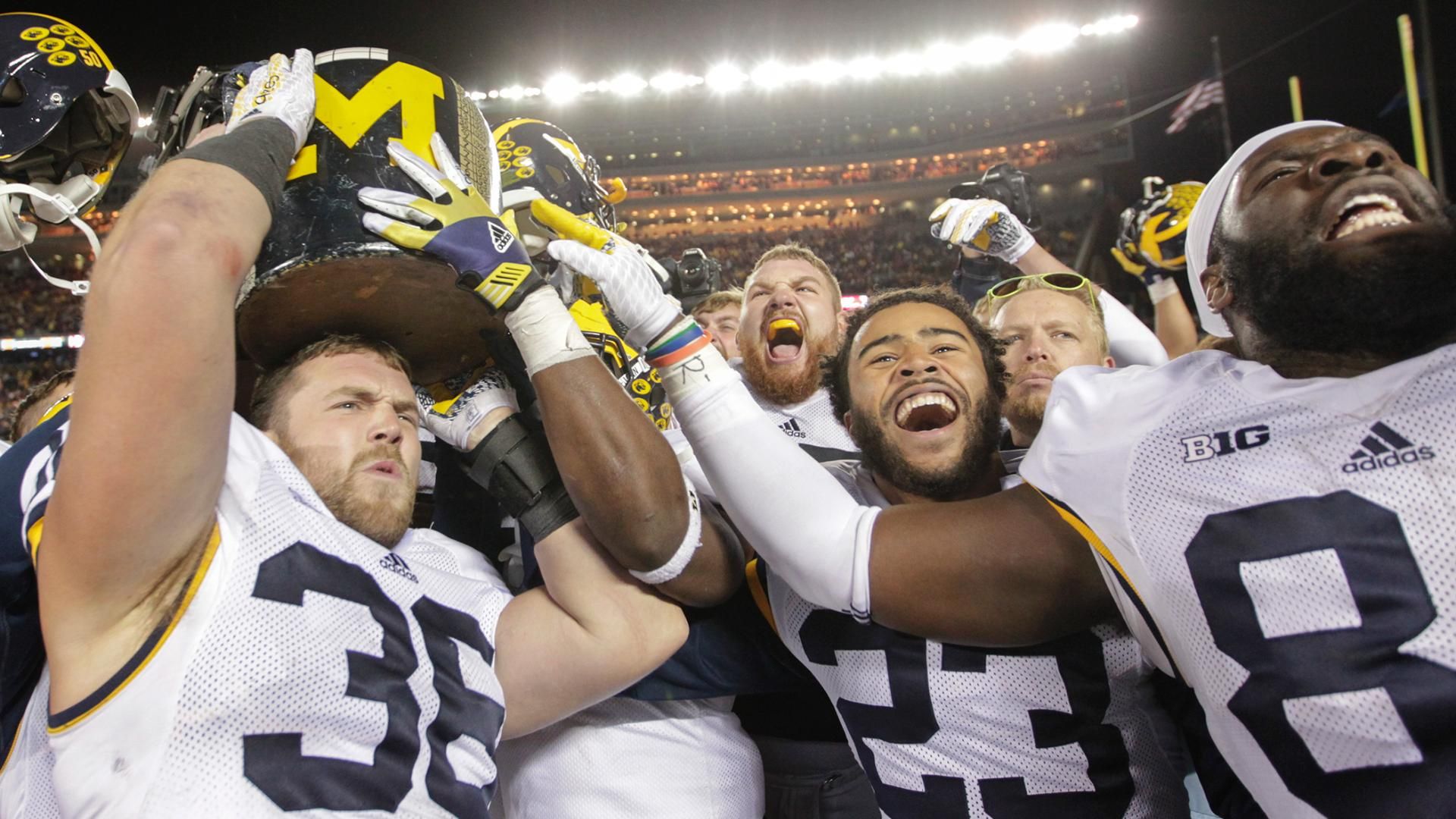 Michigan wins on last-second stand - ESPN Video