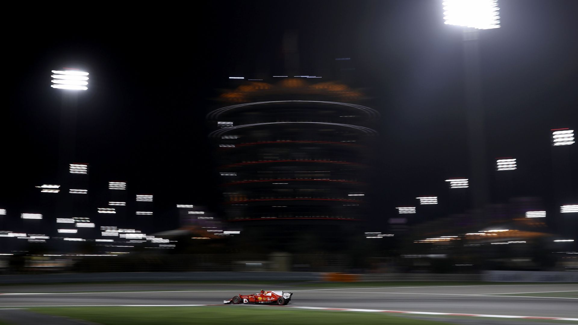 Floodlights, desert backdrop, next stop is Bahrain - ESPN Video