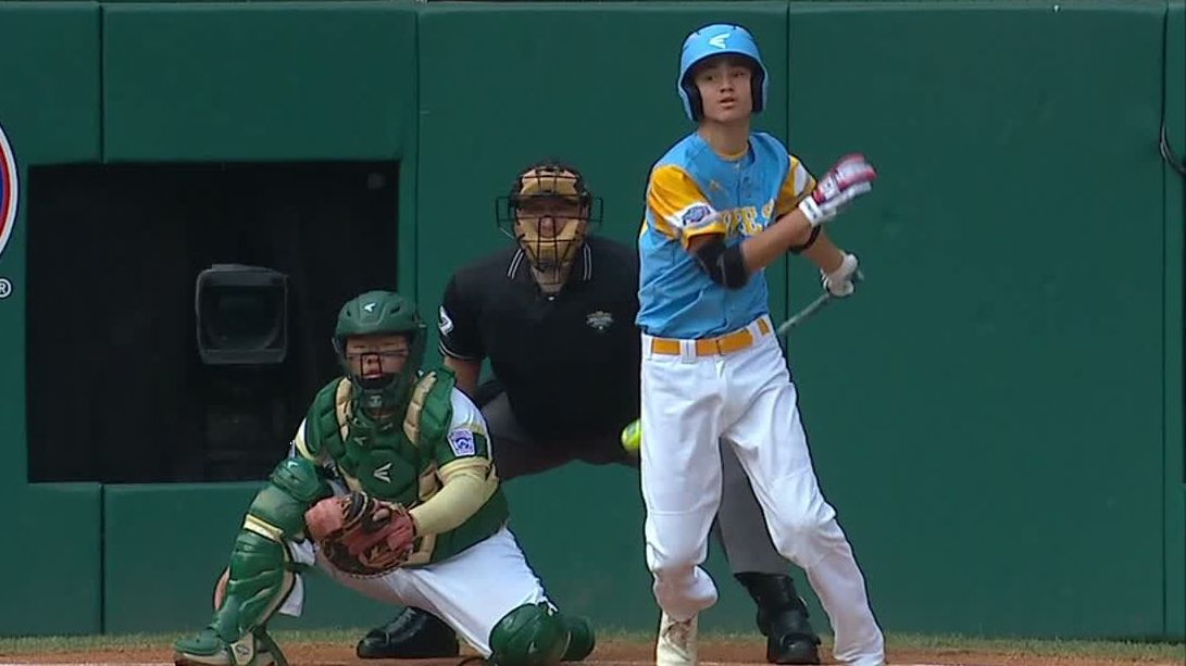 Hawai'i takes early lead at LLWS with solo HR - ESPN Video