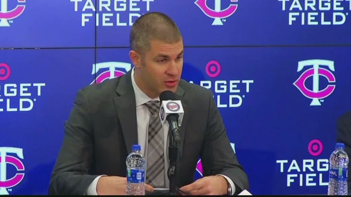 Mauer gives tearful thank-you during retirement speech - ESPN Video