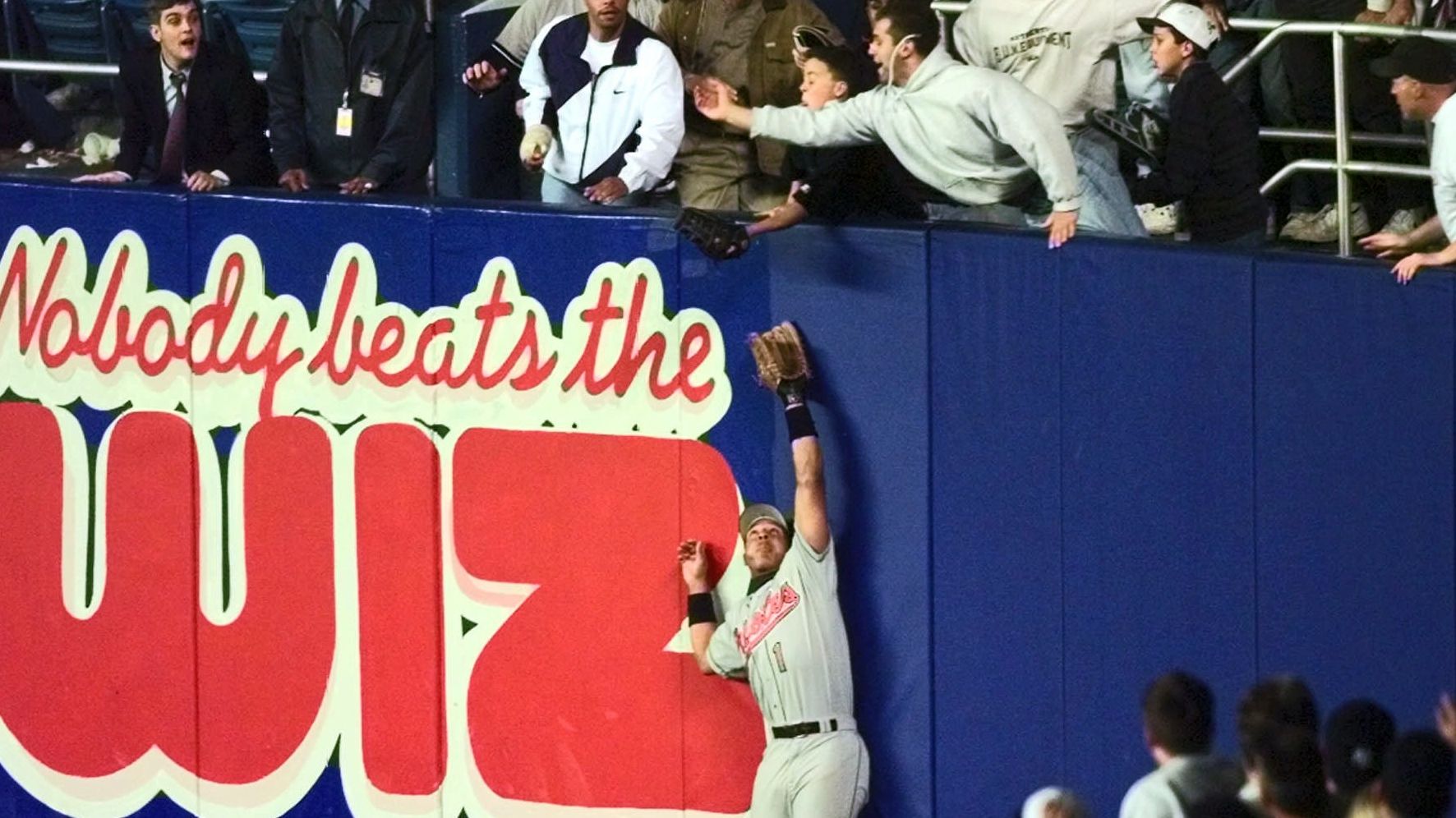 On this date: Jeffrey Maier reaches over the wall to catch Jeter's ...