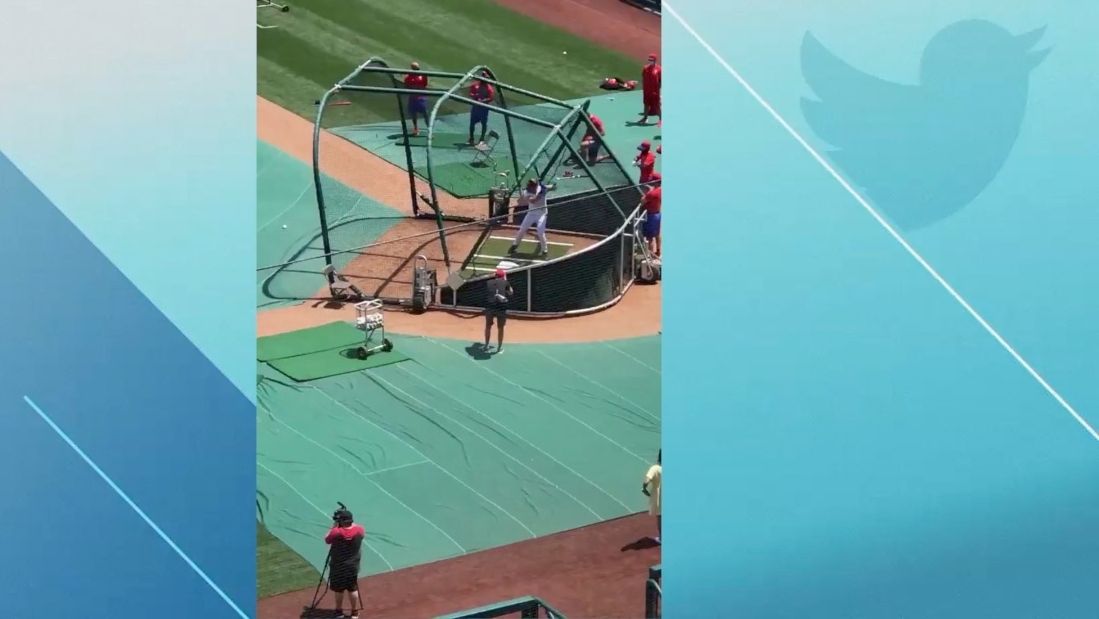 Harper clobbers the ball in batting practice - ESPN Video
