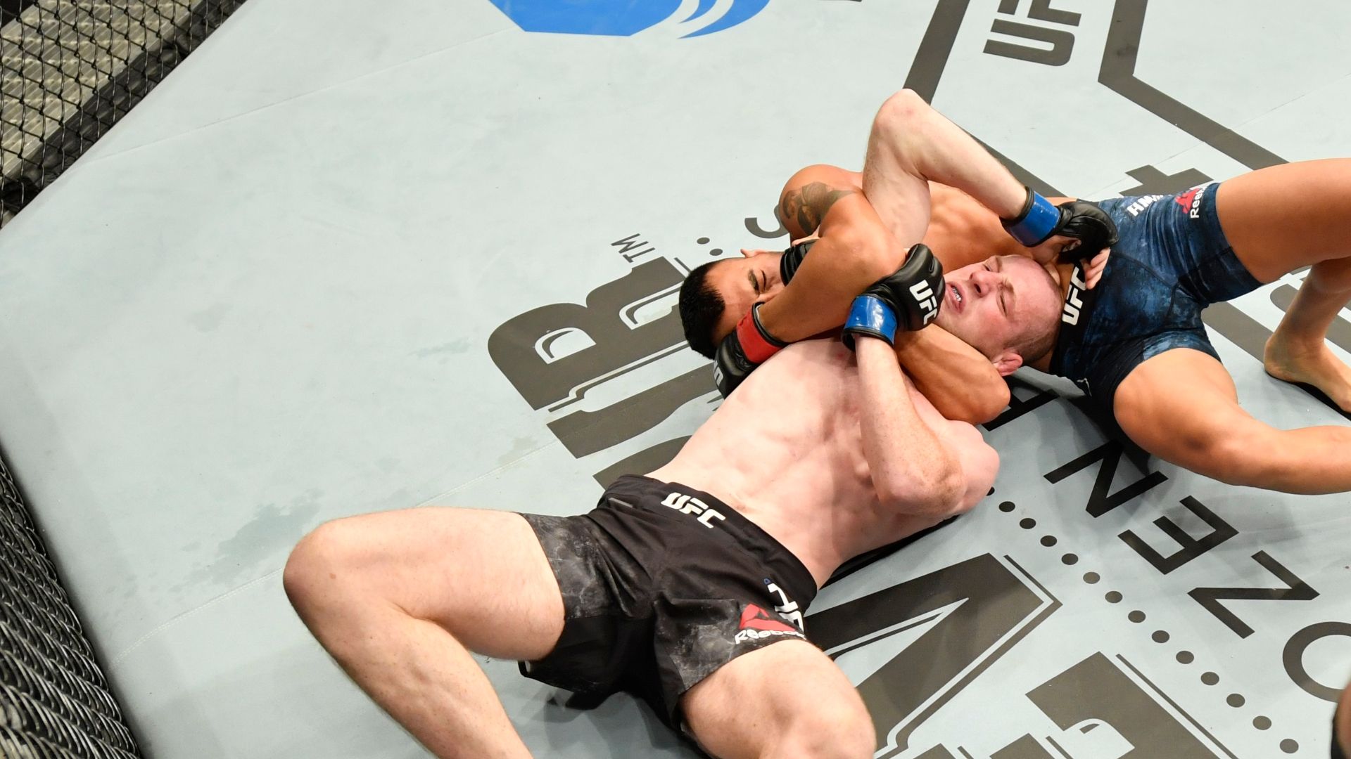 Makwan Amirkhani squeezes out a win with anaconda choke vs. Danny Henry ...