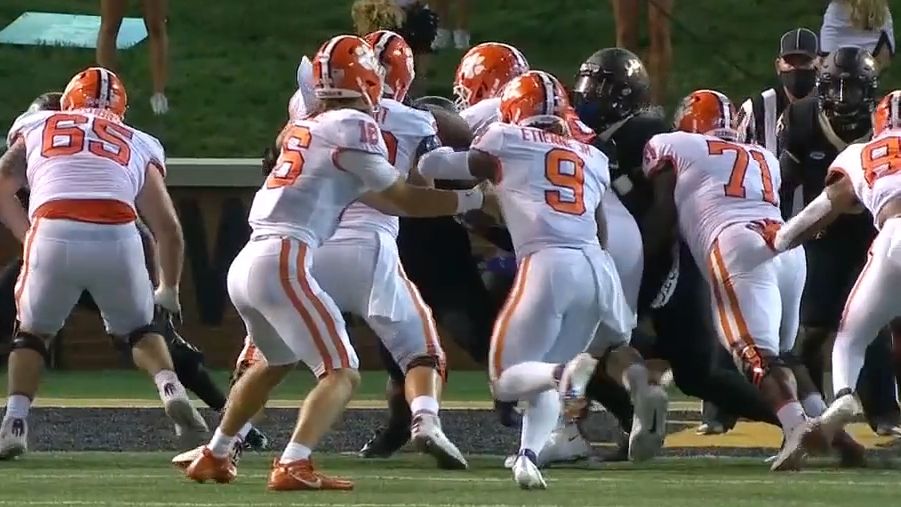 Lawrence keeps it himself for first Clemson TD of season - ESPN Video
