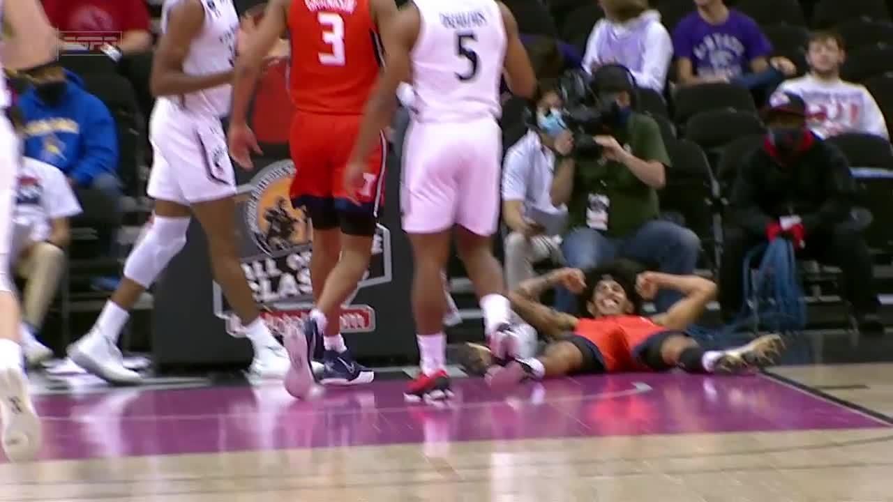 Andre Curbelo flexes after and-1 bucket - ESPN Video