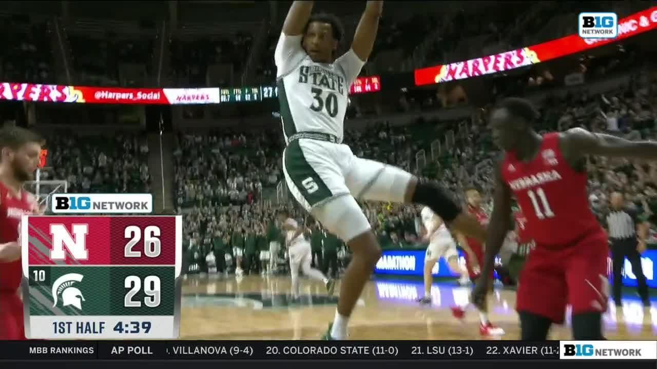 Marcus Bingham Jr. rocks the rim with powerful slam - ESPN Video