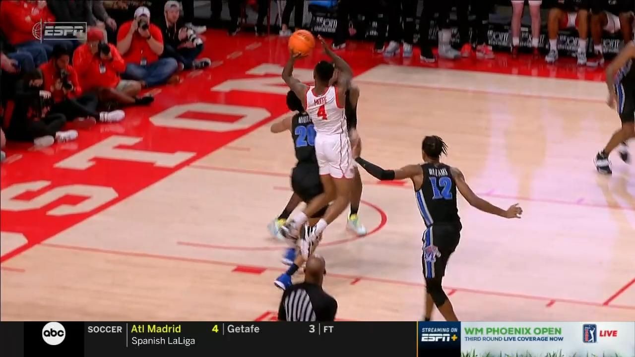 Taze Moore gets acrobatic with this and-1 finish - ESPN Video