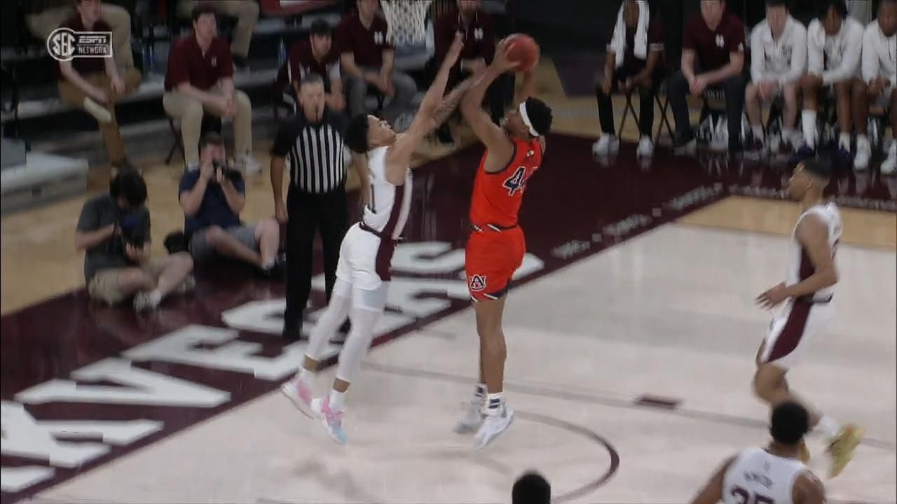 Dylan Cardwell runs the floor for Auburn and-1 - ESPN Video