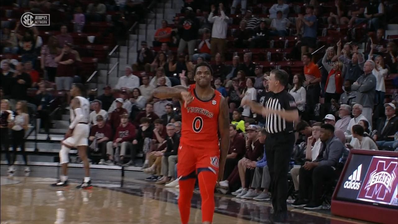 K.D. Johnson gets back-to-back buckets for Auburn in OT - ESPN Video
