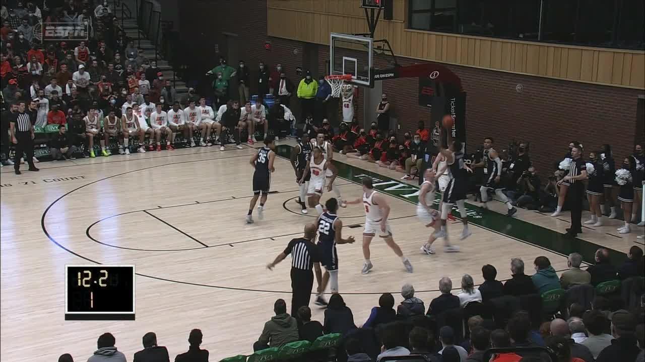 Yale beats the shot clock on an impressive inbounds play - ESPN Video