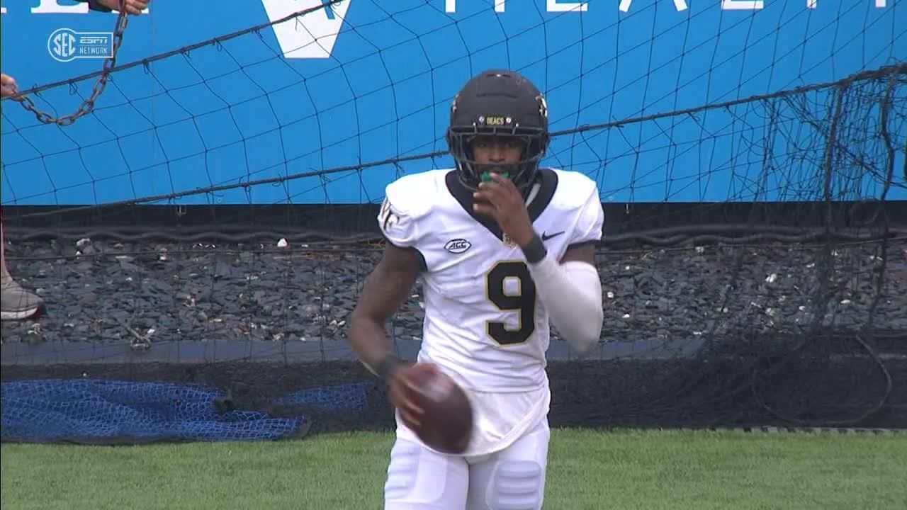 Sam Hartman airs it out to A.T. Perry for a 68-yard TD - ESPN Video