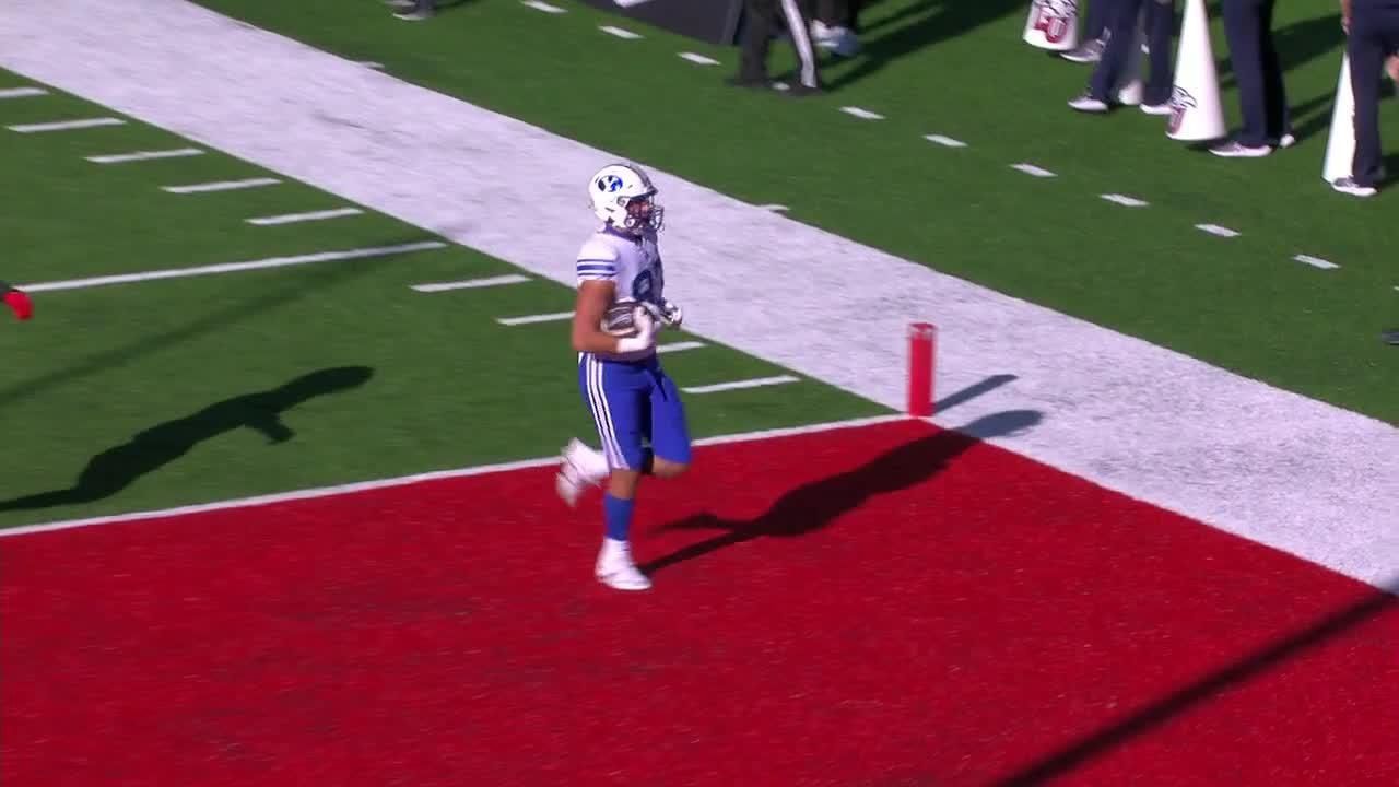 Jaren Hall finds a wide-open Isaac Rex for a BYU TD - ESPN Video