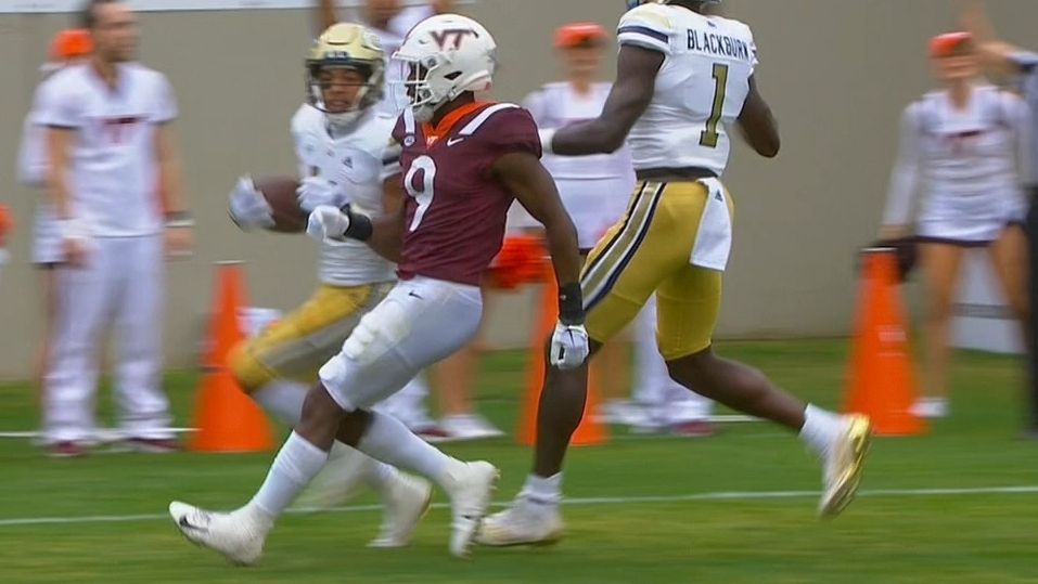 Dontae Smith maneuvers through for a Georgia Tech TD - ESPN Video