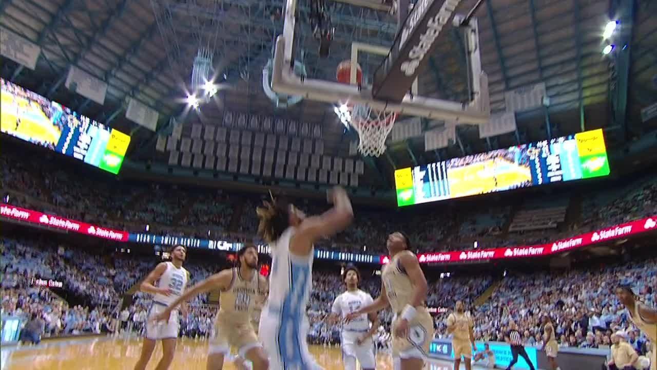 R.J. Davis makes a nice move for the layup - ESPN Video