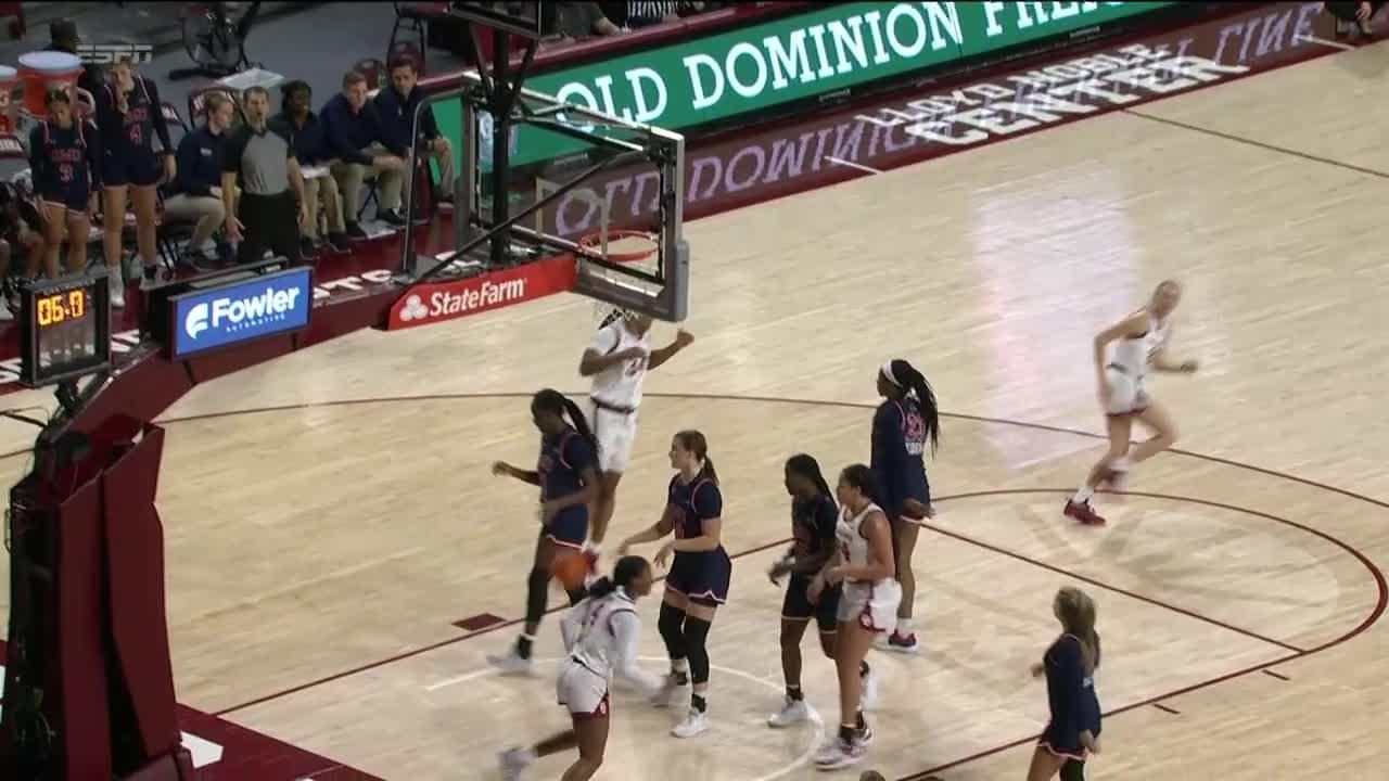 Check out this sweet pass from Reyna Scott - ESPN Video