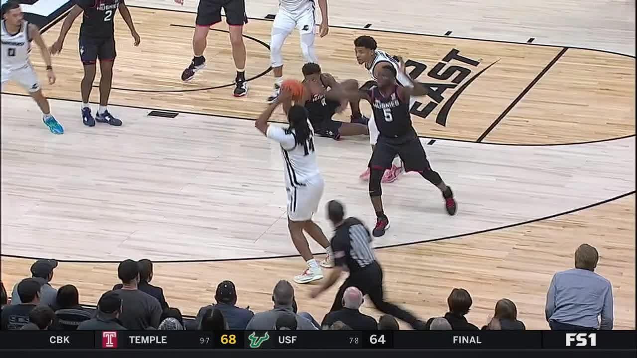 Corey Floyd buries 3 to beat shot clock for Providence - ESPN Video
