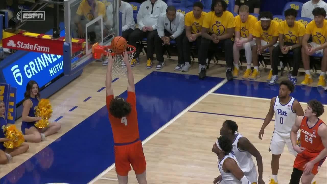 Ian Schieffelin throws down powerful dunk vs. Pittsburgh Panthers ...