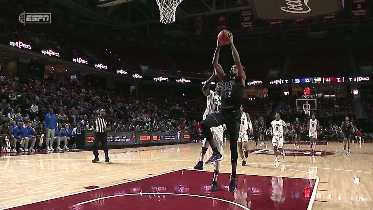 This slam from Deandre Williams was too nice - ESPN Video