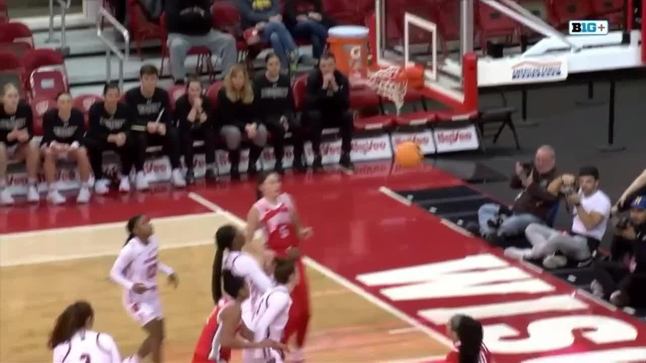 Eboni Walker knocks down the jump shot to end the 1st quarter - ESPN Video