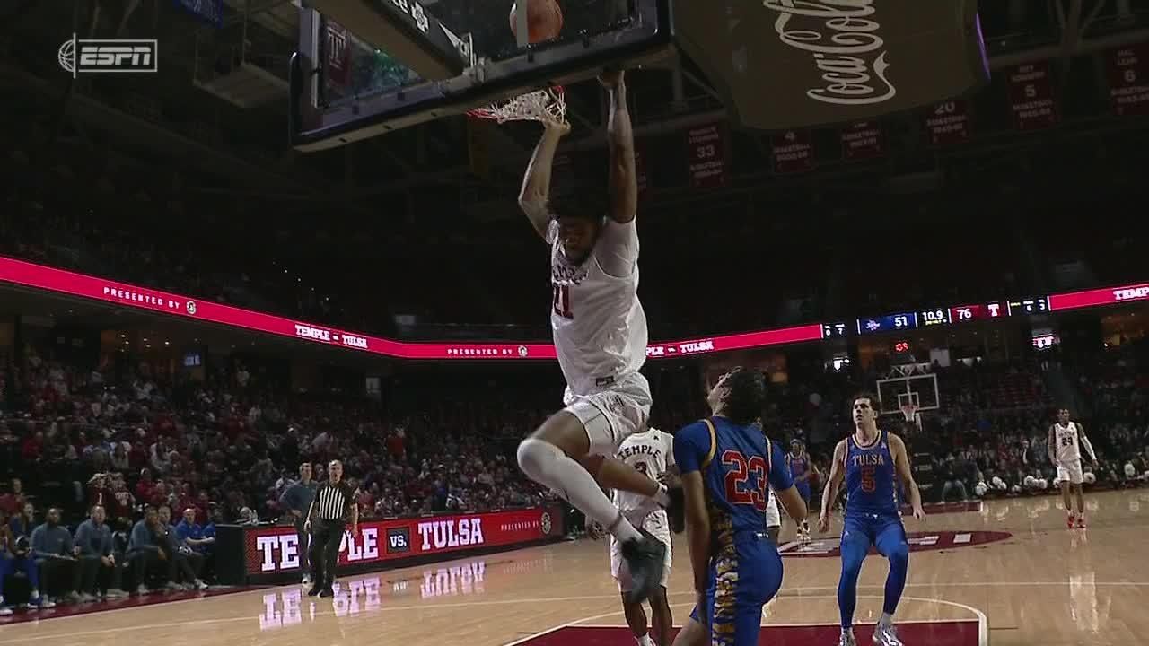 Ari Seals drops in smooth layup - ESPN Video