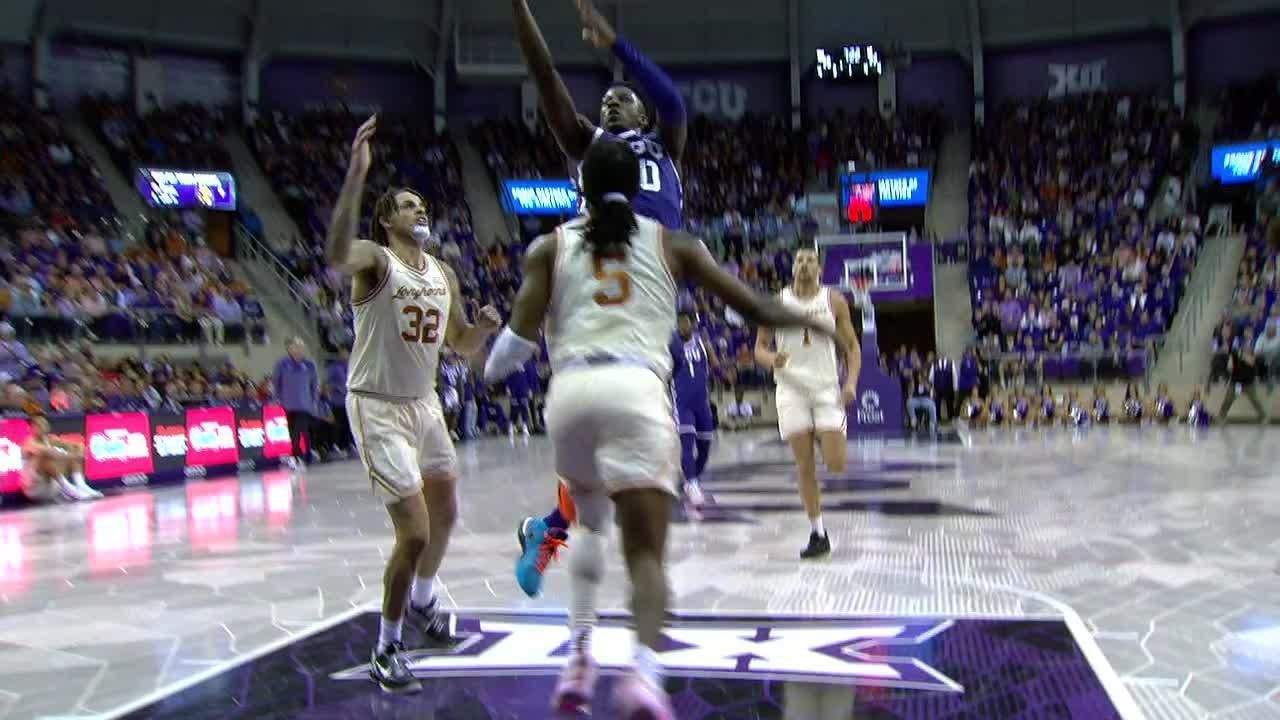 Damion Baugh drops in smooth lay-in - ESPN Video