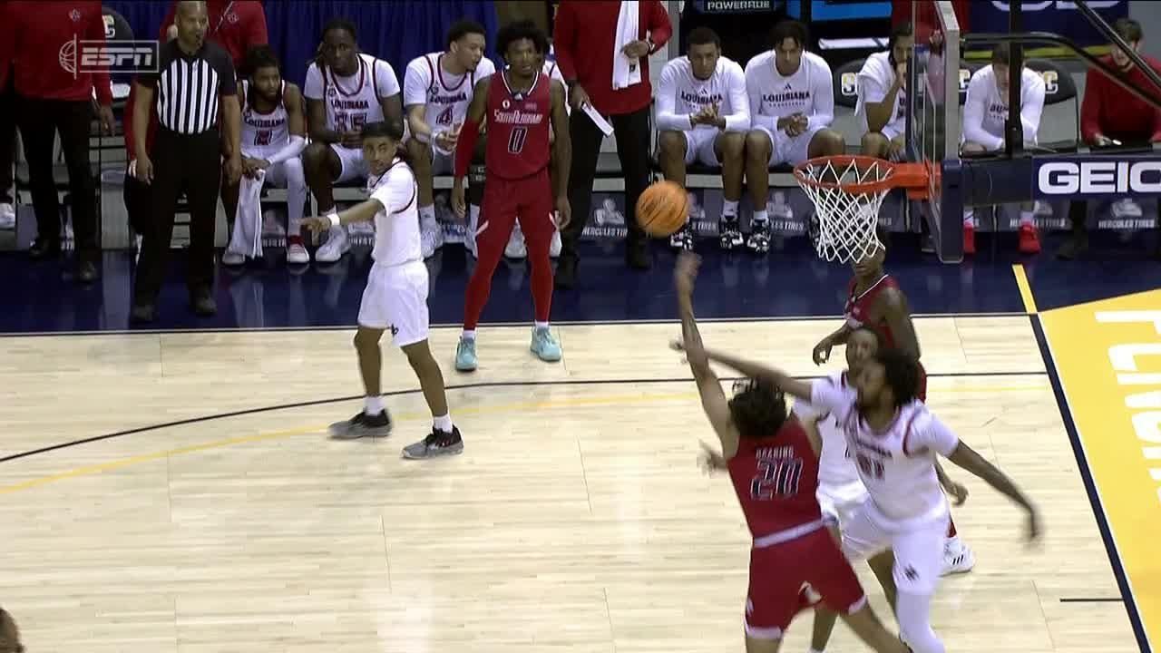 Isaiah Moore makes beautiful pass for a basket - ESPN Video