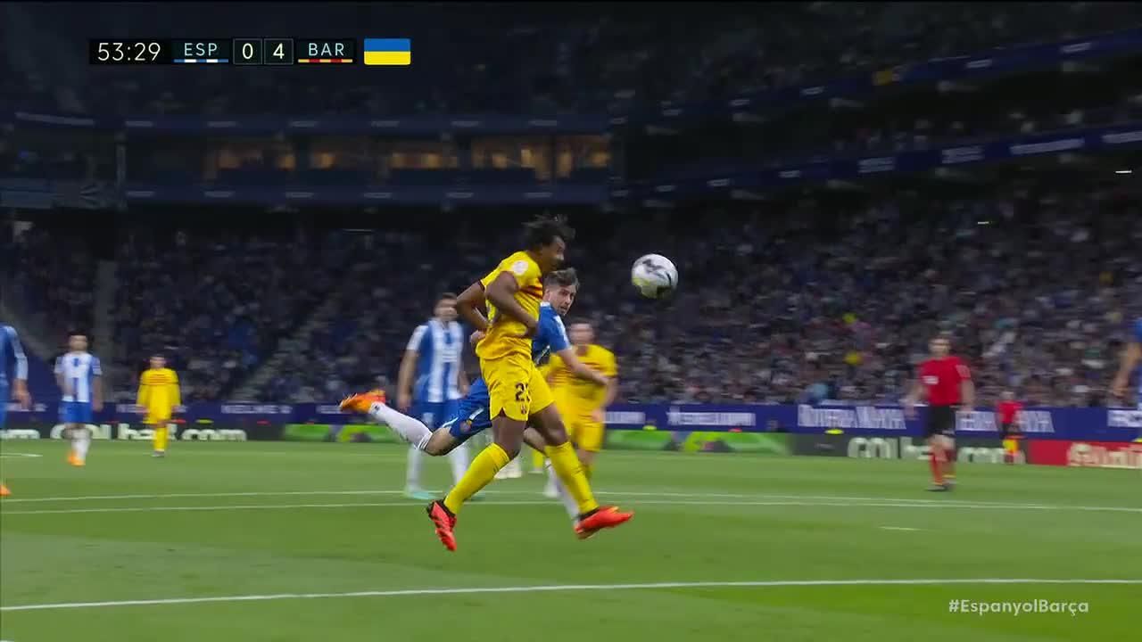 Jules Kounde gives Barcelona a four-goal lead - ESPN Video