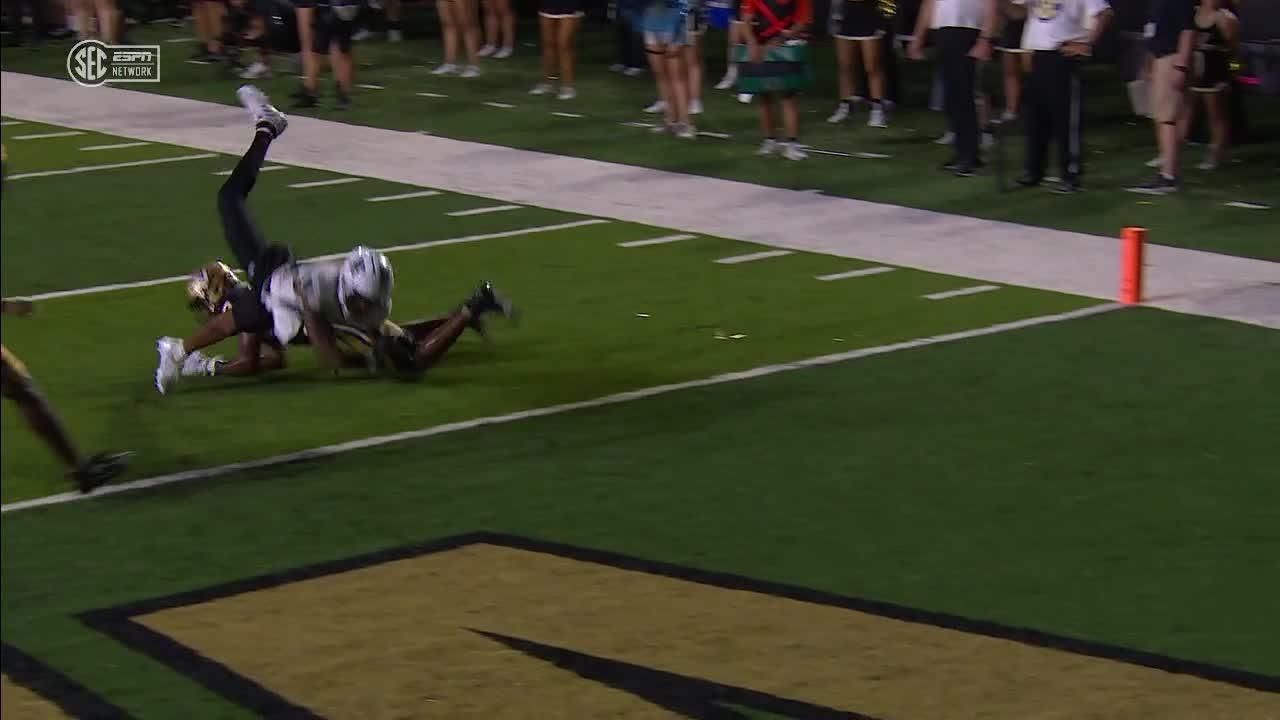 Brayden Schager tosses 3-yard touchdown - ESPN Video