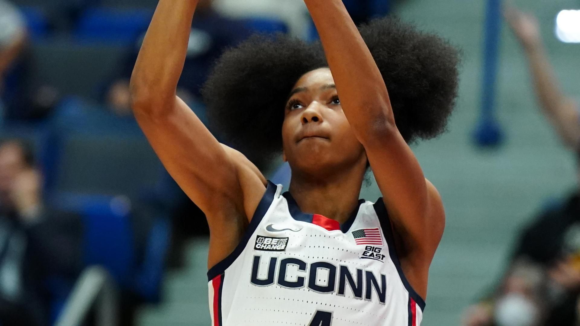 Qadence Samuels drains a 3-pointer for UConn - ESPN Video