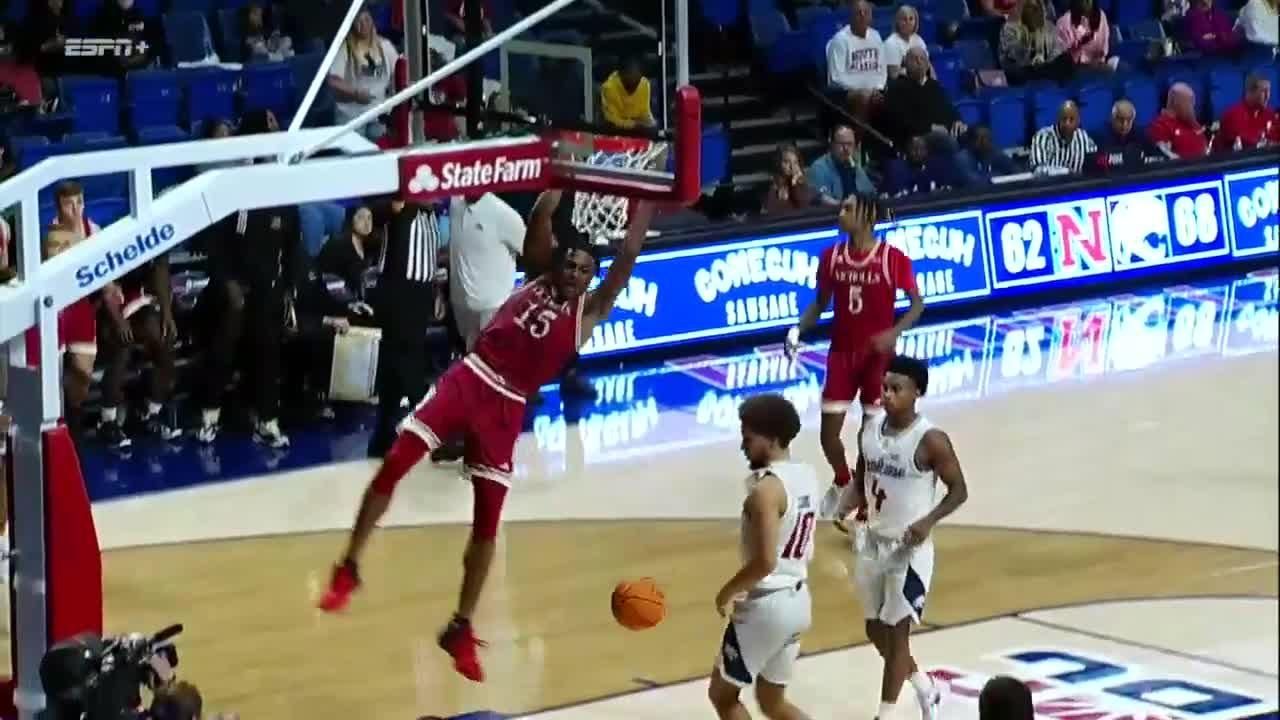 Jamal West Jr. throws down powerful dunk vs. South Alabama Jaguars ...