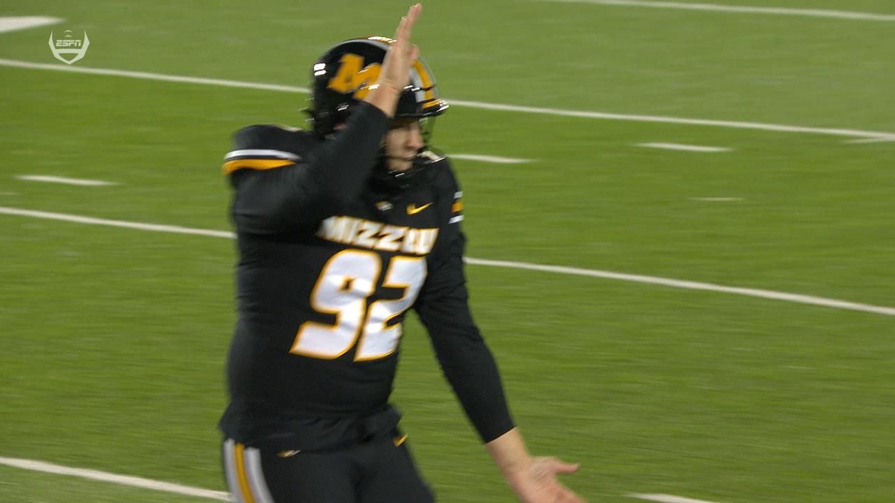 Harrison Mevis hits the 'Gator Chomp' after game-winning FG for Mizzou ...