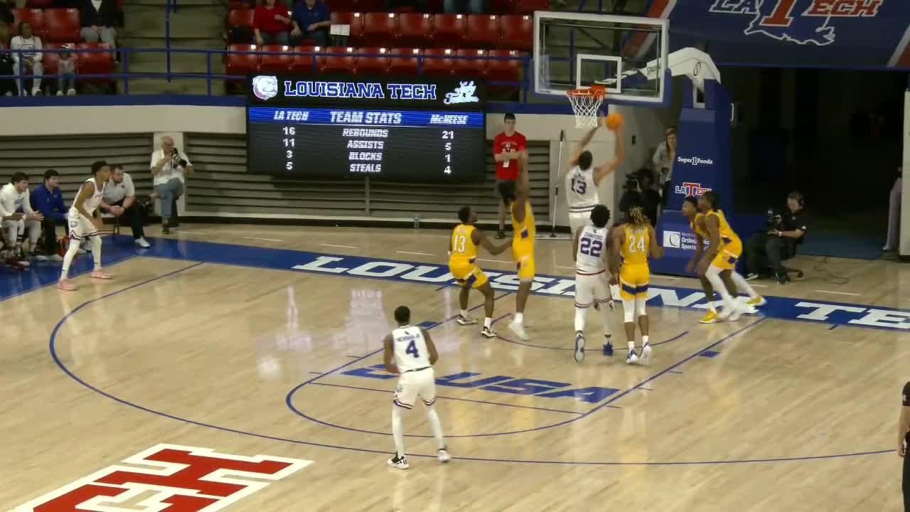 Daniel Batcho drops in layup for Louisiana Tech - ESPN Video