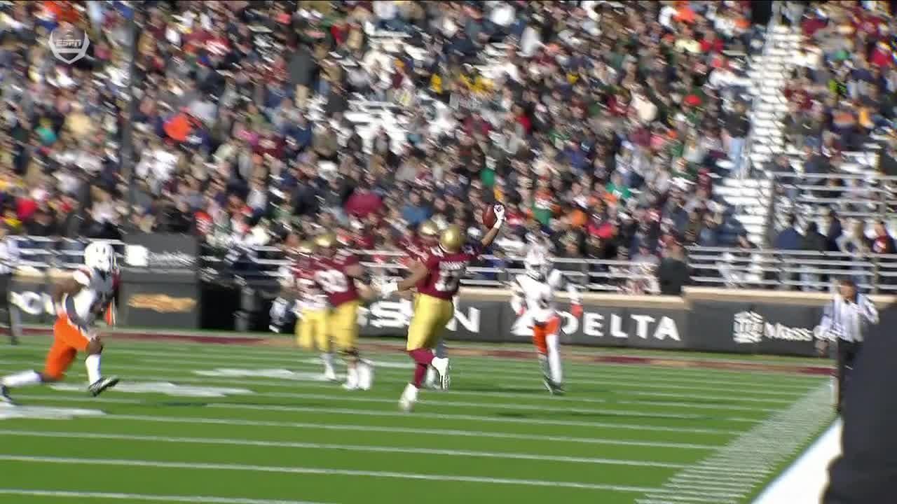 Jeremiah Franklin makes amazing 1-handed snag for BC - ESPN Video