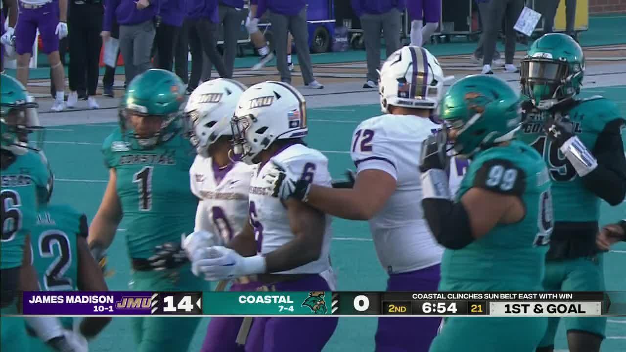 Kaelon Black powers past defense for 14-yard rush - ESPN Video