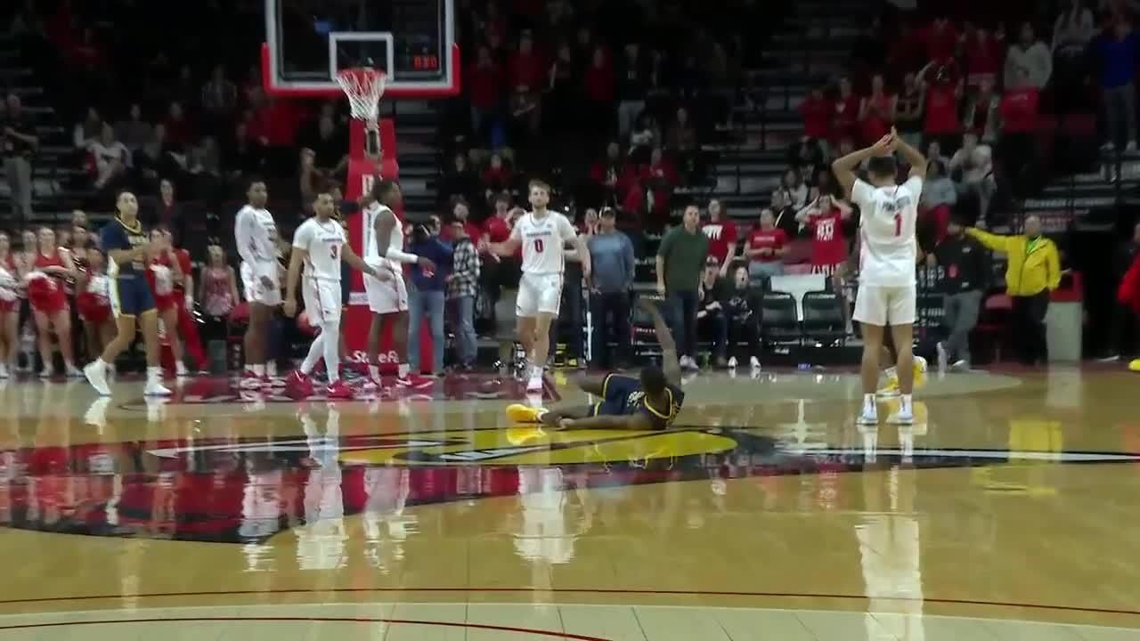 Rob Perry somehow gets the and-1 to fall - ESPN Video