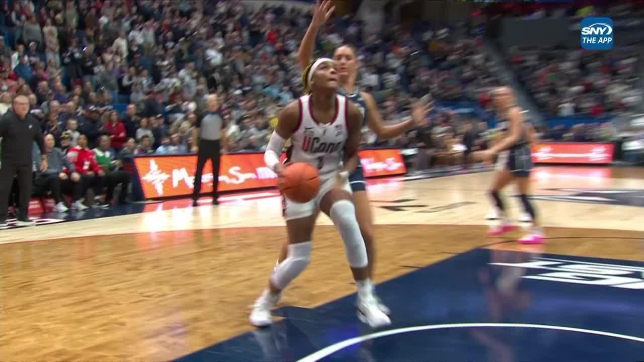 UConn's Aaliyah Edwards scores after great pass by Ashlynn Shade - ESPN ...