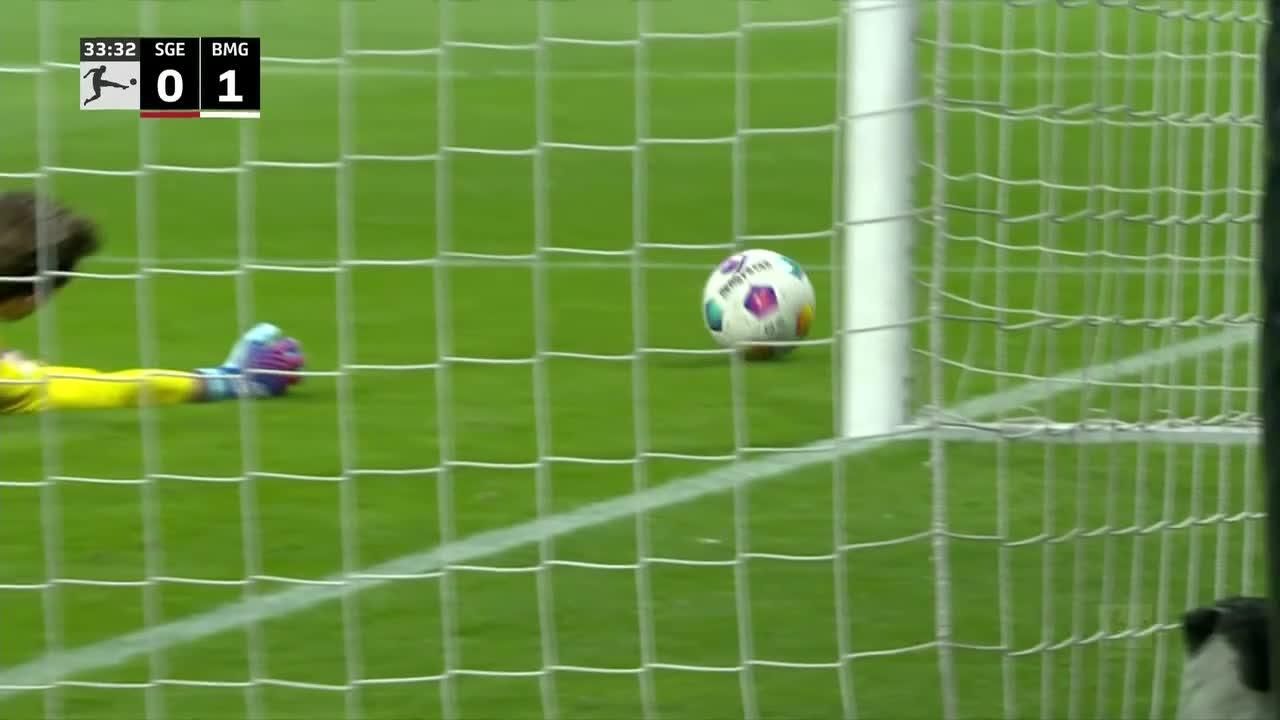 Kevin Trapp makes a great save - ESPN Video