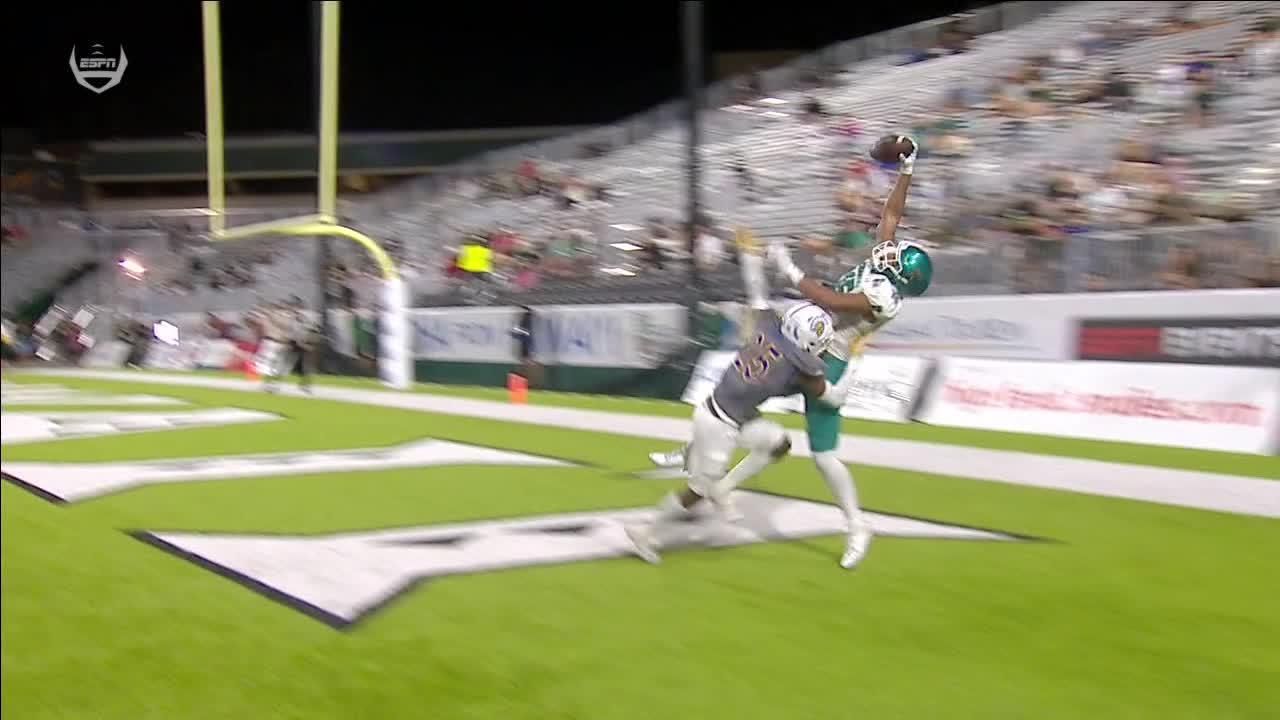 Coastal Carolina WR makes spectacular one-handed TD grab - ESPN Video
