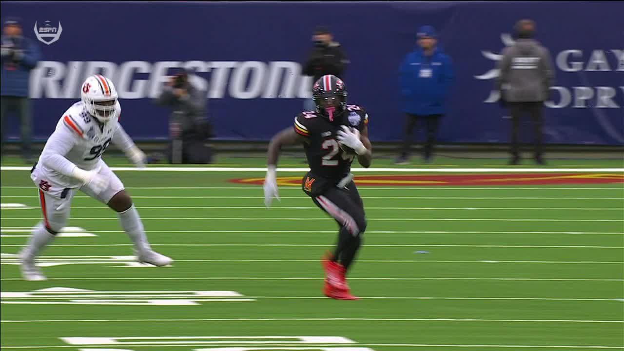 Roman Hemby rewards Billy Edwards' pass with a 61-yard gain - ESPN Video