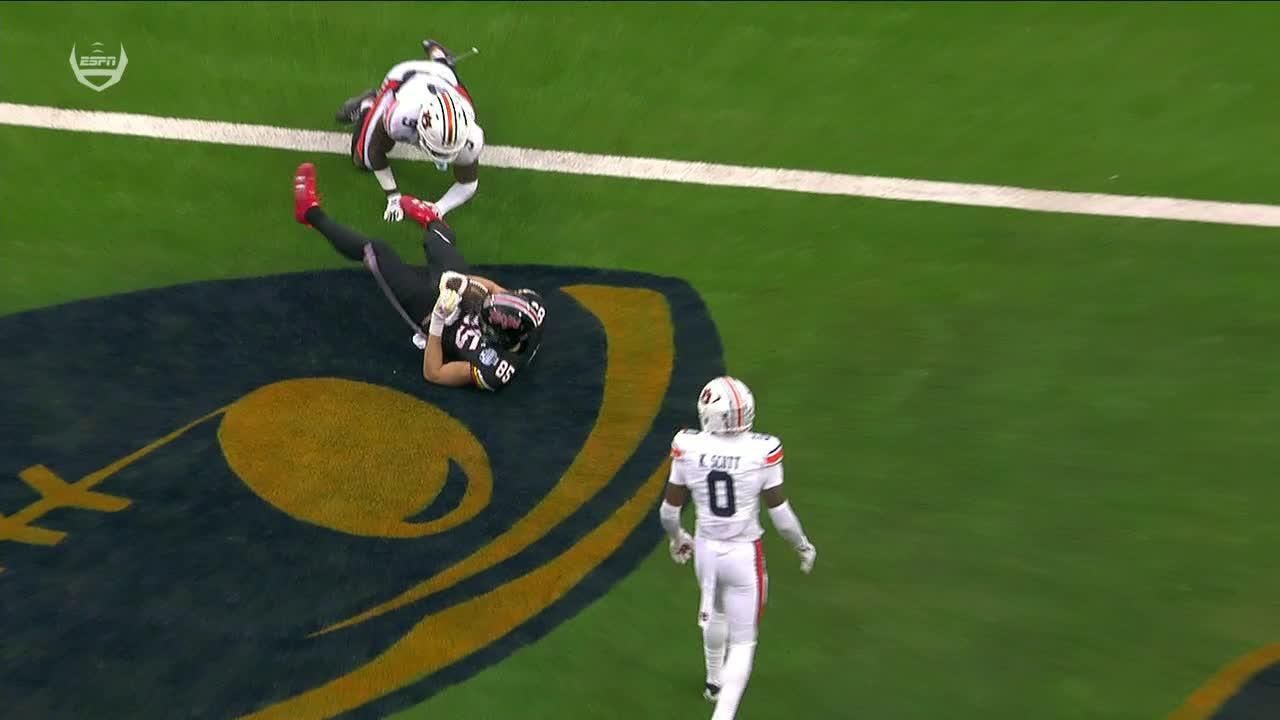 Billy Edwards Jr. connects with Preston Howard for a Maryland TD - ESPN ...