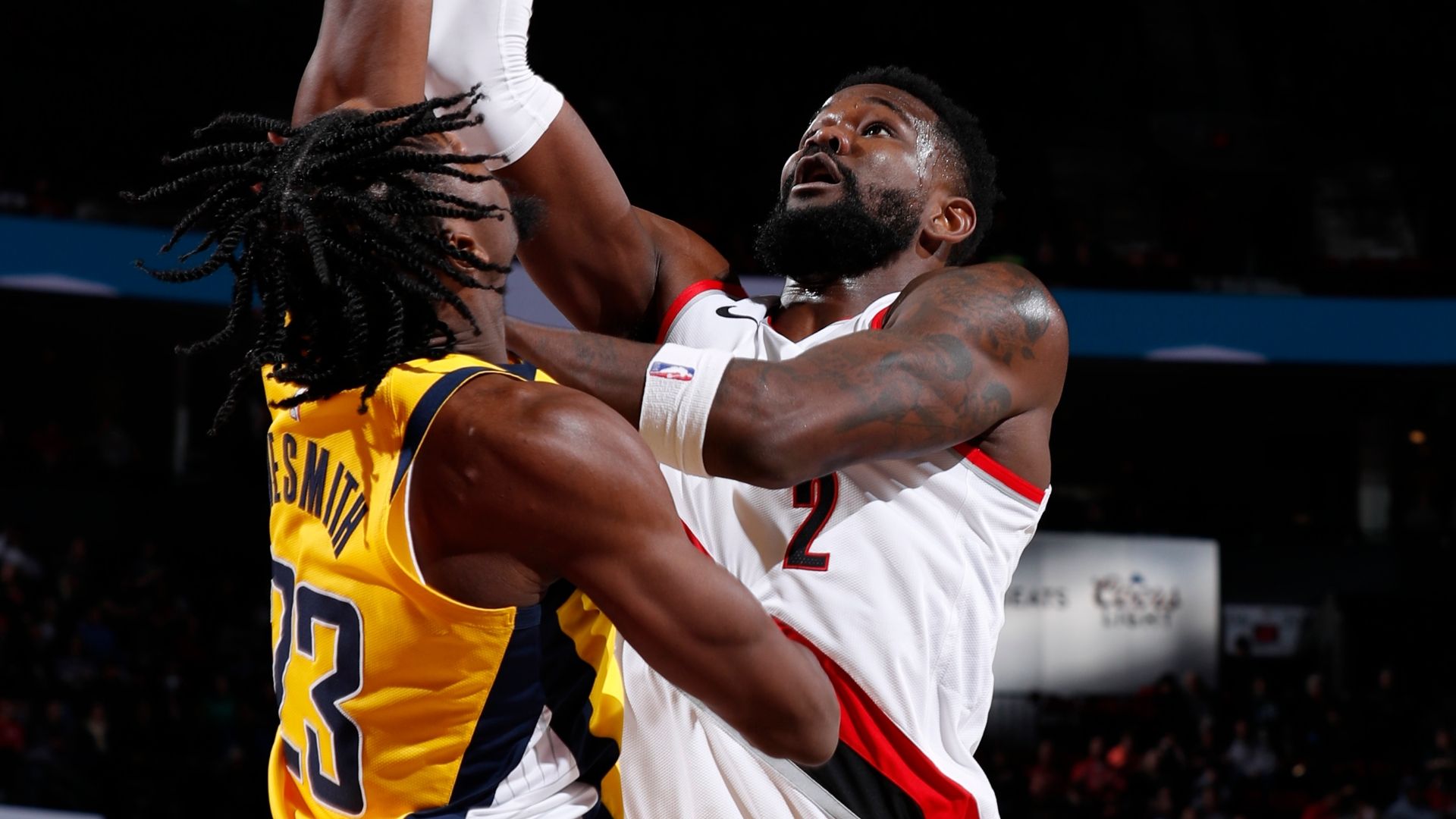 Ayton hits the floating jump shot late in the game - ESPN Video