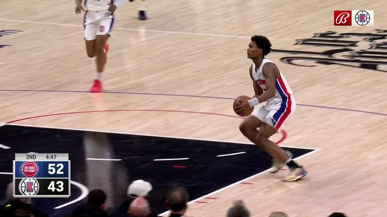Ausar Thompson throws down big slam dunk LA Clippers - ESPN Video