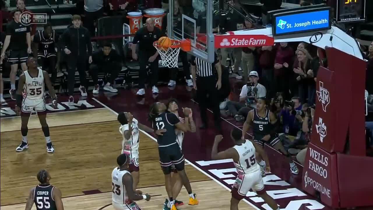 Zachary Davis scores late winner for South Carolina - ESPN Video